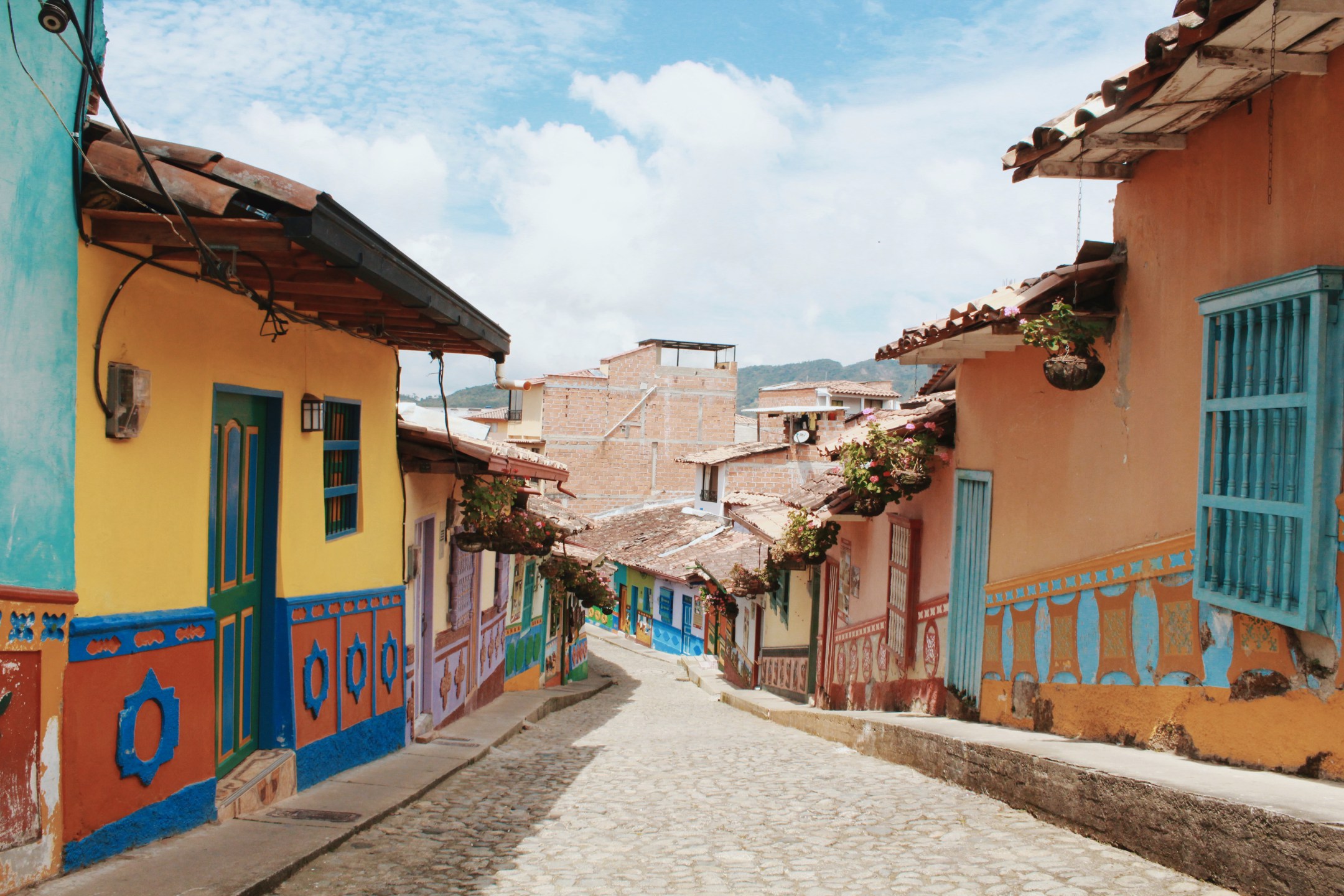 ROAM Magazine: Inside Guatape, Colombia – Maria Polychronis
